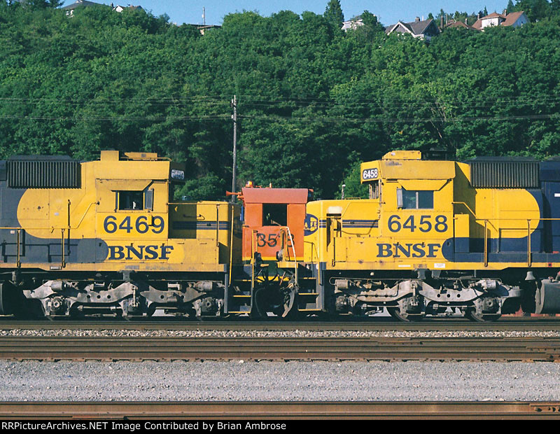 BNSF SD45-2s
